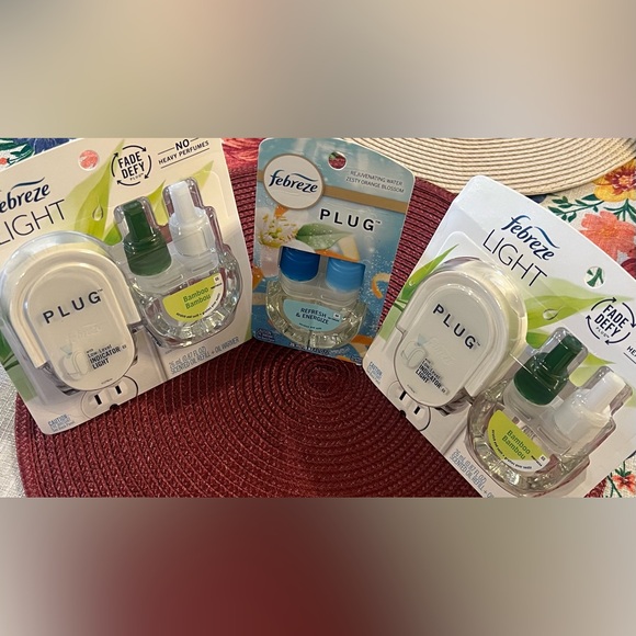 Febreze | Other | Febreze 2 Febreze Plug In Units Light Bamboo Refills ...